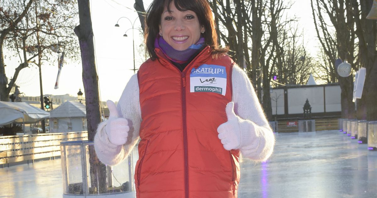 Sarah Abitbol lors d'un fitness géant sur glace à Paris le 29 décembre ...
