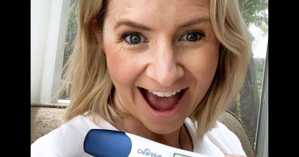 Beverley Mitchell annonce sa grossesse sur Instagram. Le 17 mars 2020 ...