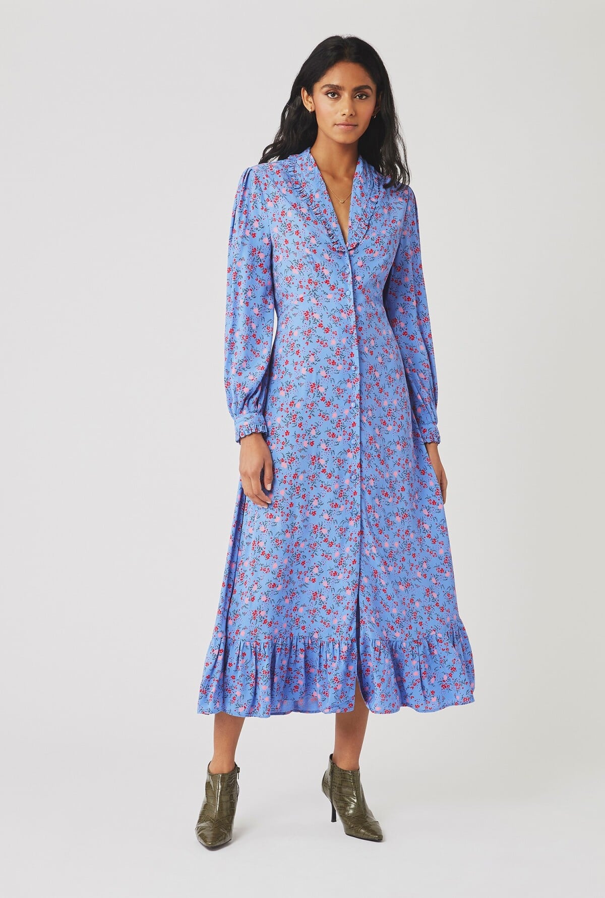 Photo : La robe Ghost de Kate Middleton, portée le 23 avril 2020 ...