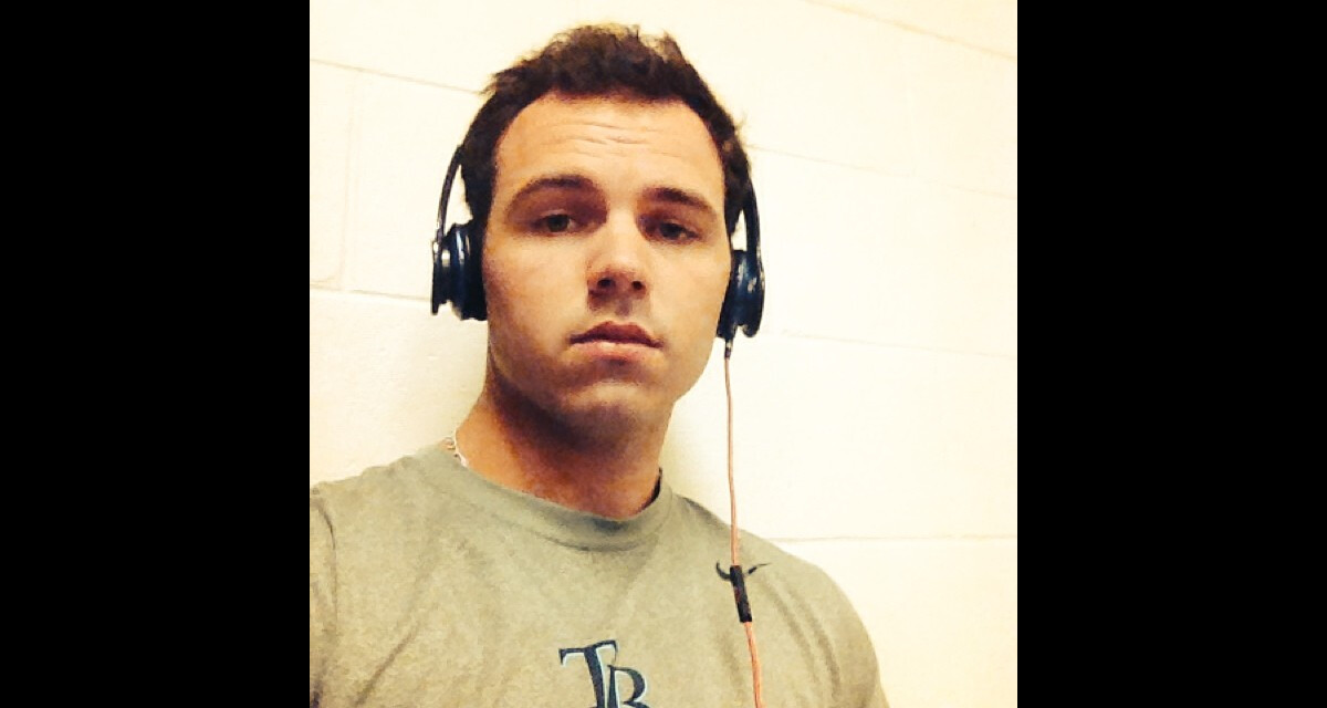 Photo : Le joueur de baseball américain Blake Bivens a appris sur ...