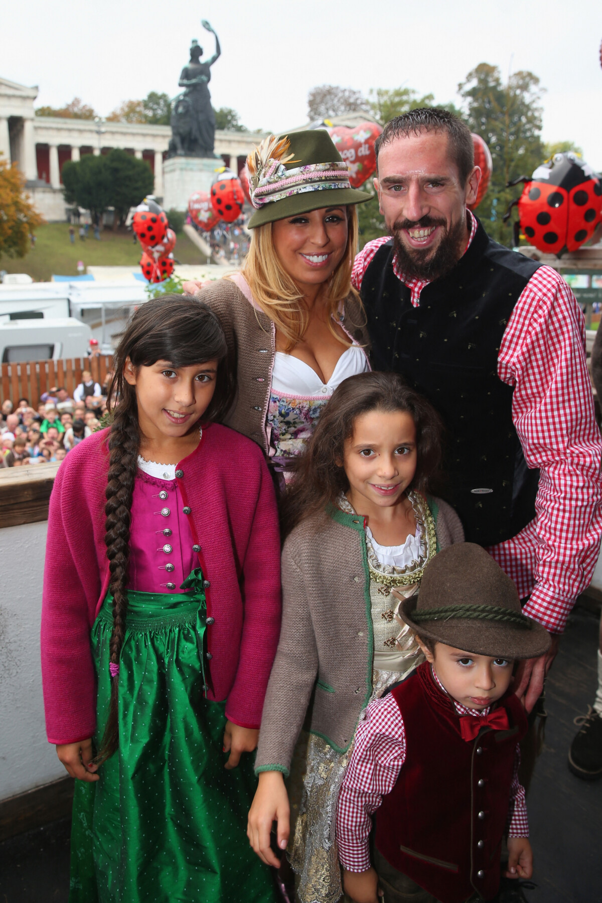 Photo : Franck Ribéry avec sa femme Wahiba et leurs enfants lors de l ...