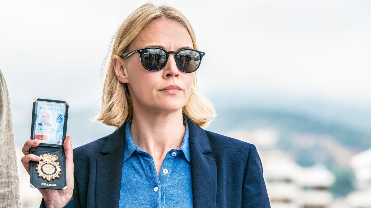 Photo : Elen Rhys dans la série "The Mallorca Files". 2019. - Purepeople