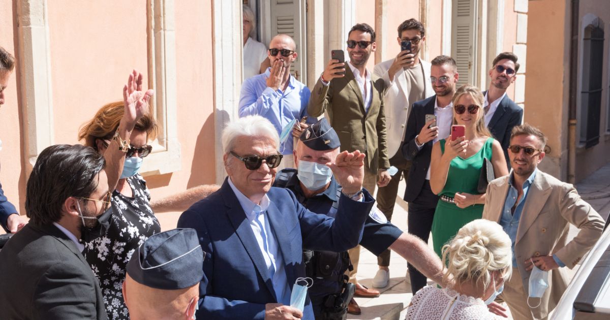 Bernard Tapie et sa femme Dominique - Mariage civil de Sophie Tapie et ...