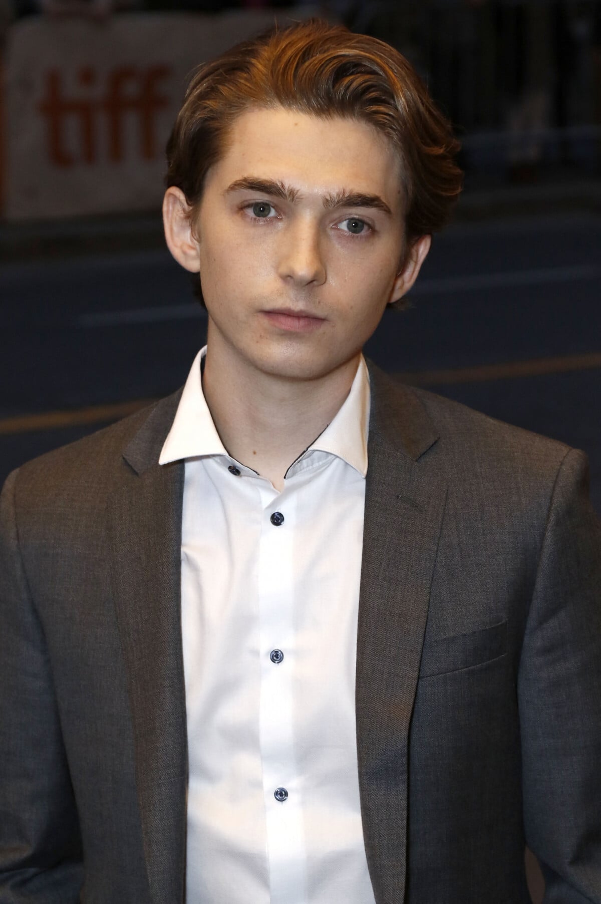 Photo : Austin Abrams à la première de "Brad's Status" au Toronto ...