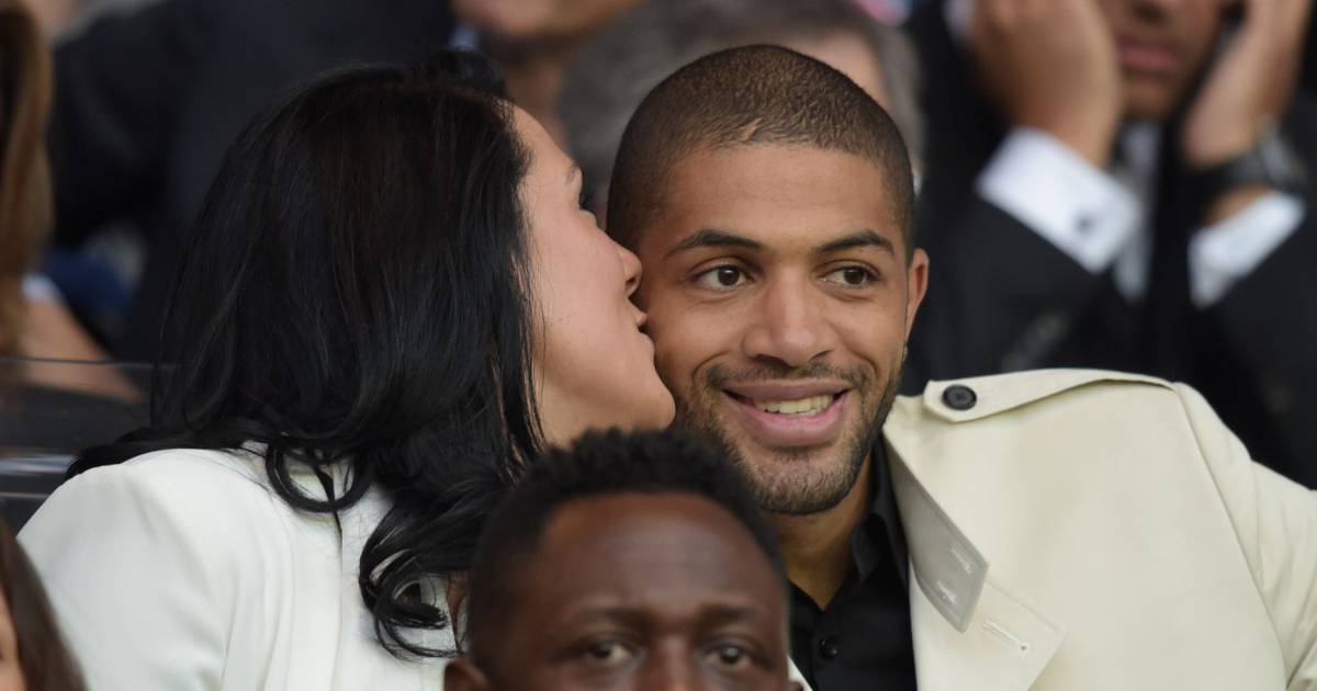 Nicolas Batum et sa compagne Aurélie (ici lors de PSG - Reims au Parc ...