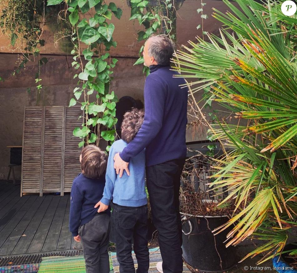 Léa Salamé partage une photo de Raphaël Glucksmann avec leur fils ...