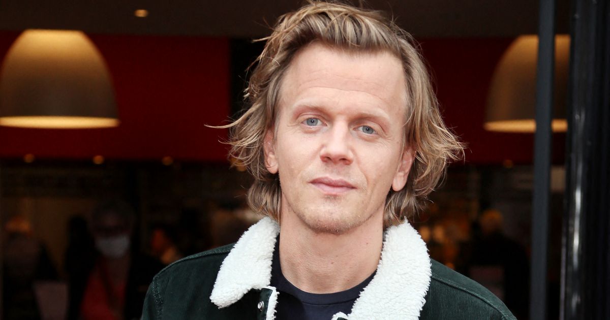 Exclusif. L'acteur Français Alex Lutz présente son film 5ème Set en ...
