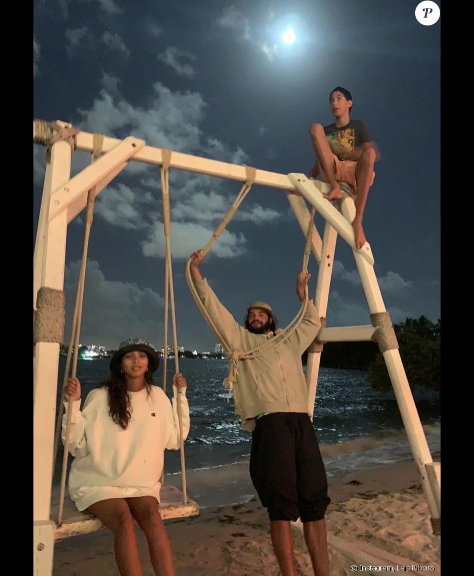 Joakim Noah, sa fiancée Lais Ribeiro et son fils Alexandre au Brésil ...
