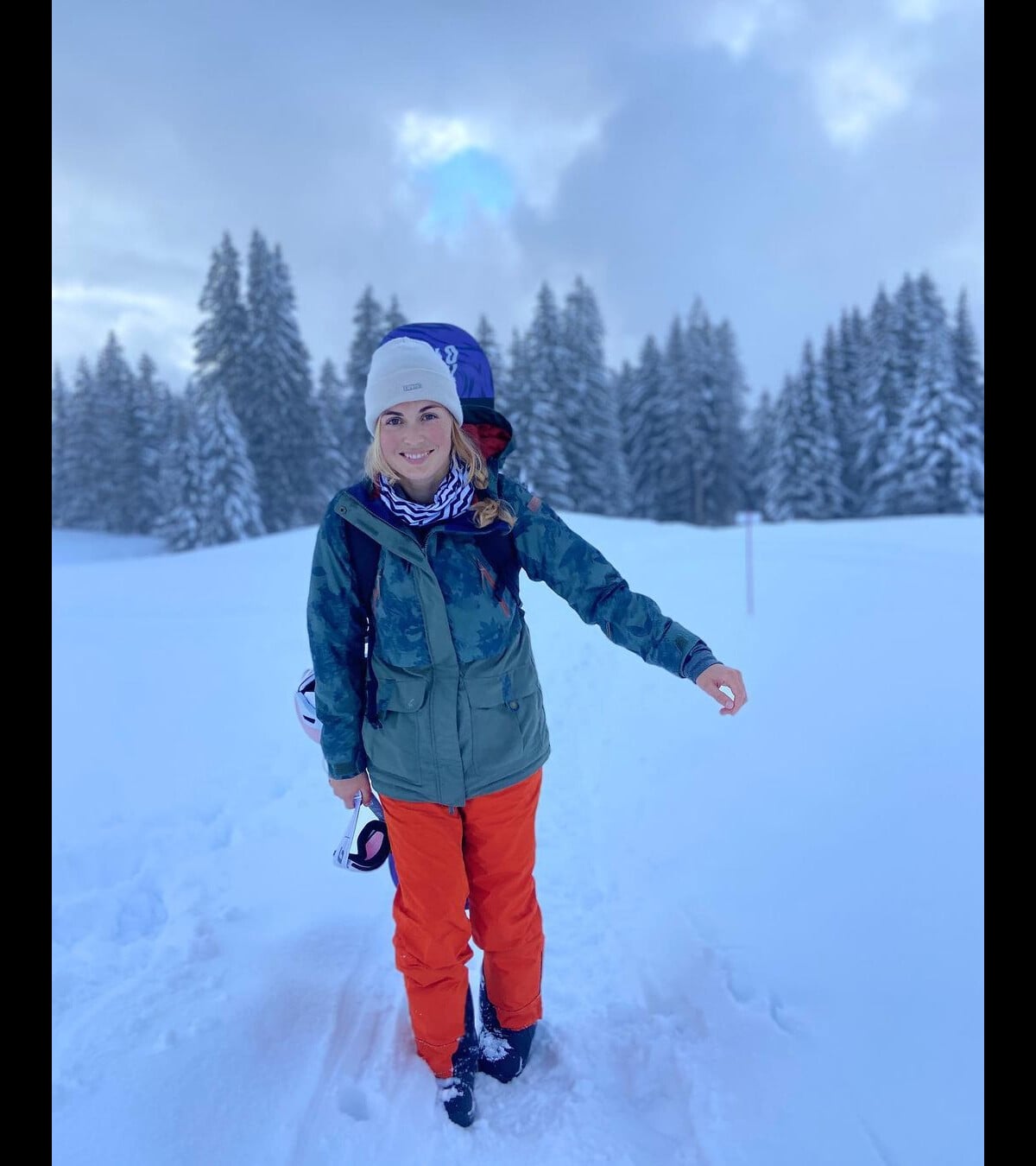 Photo : Delphine Jariel à la montagne. - Purepeople