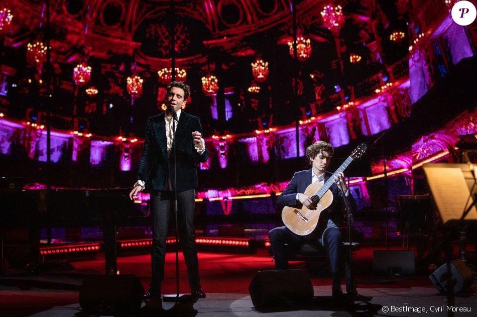 Exclusif - Mika en concert à l'Opéra Royal de Versailles, diffusé le 5 ...