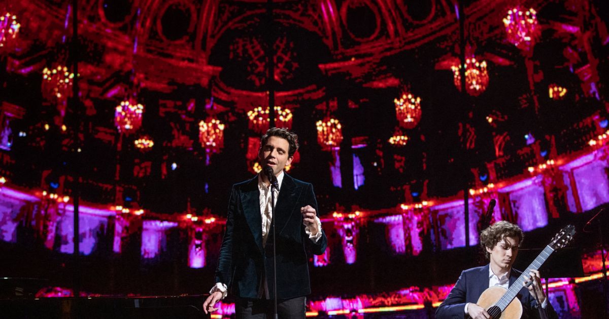 Exclusif - Mika en concert à l'Opéra Royal de Versailles, diffusé le 5 ...
