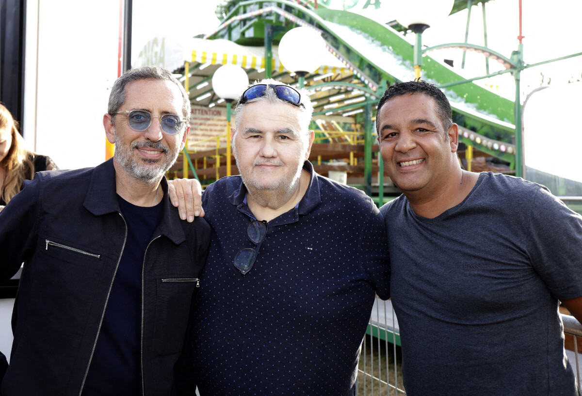 Photo : Gad Elmaleh, Pierre Ménès et Cartouche à l'inauguration de la ...