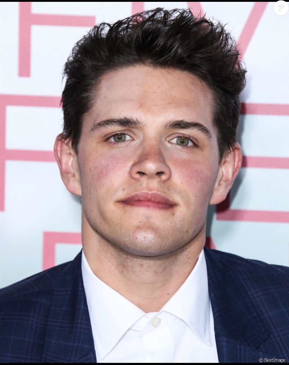 Casey Cott (Riverdale) a épousé Nichola Basara : mariage grandiose au ...