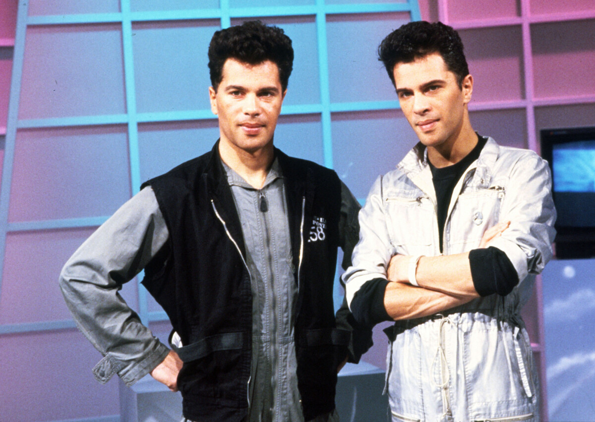 Photo : Archives - Igor et Grichka Bogdanov en 1987. - Purepeople