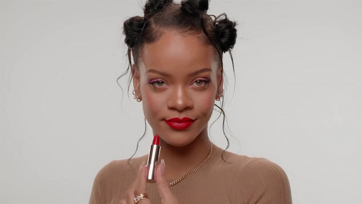 Photo : Images de la publicité du nouveau rouge à lèvres "Fenty Beauty ...