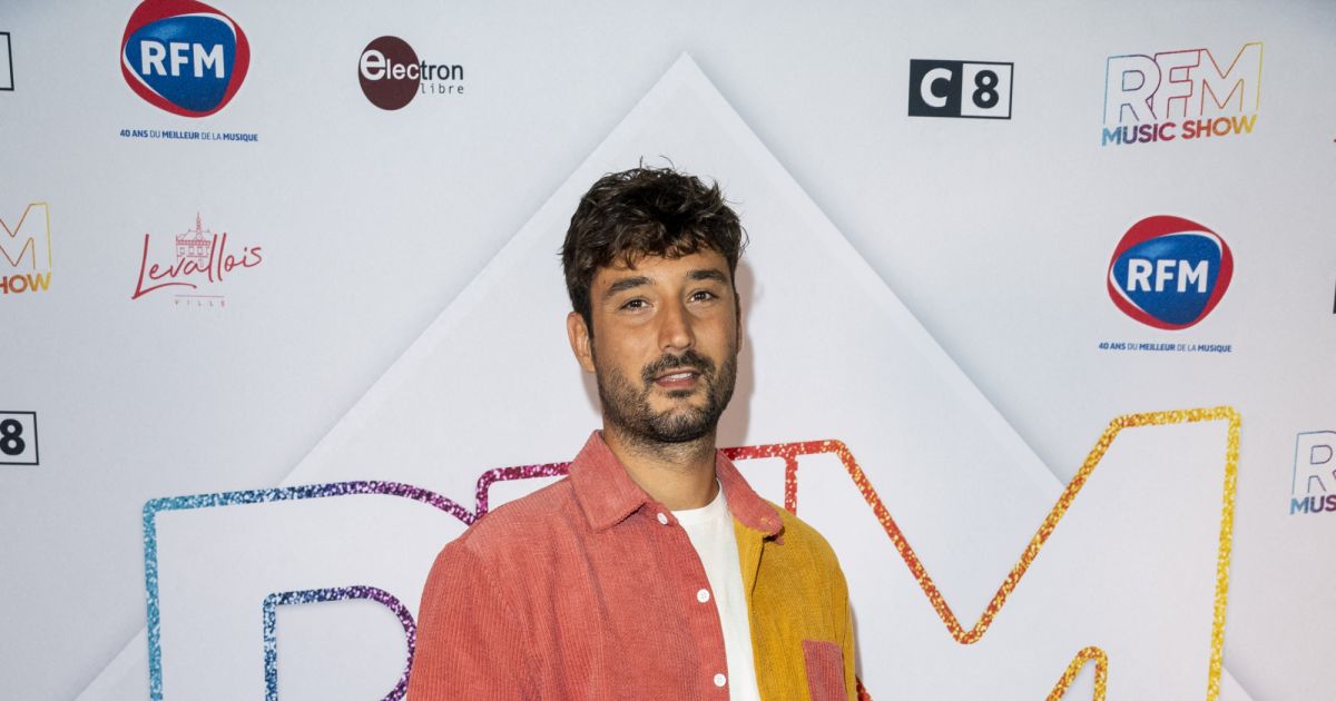Jérémy Frérot - Photocall et Backstage de l'événement musical RFM Music ...