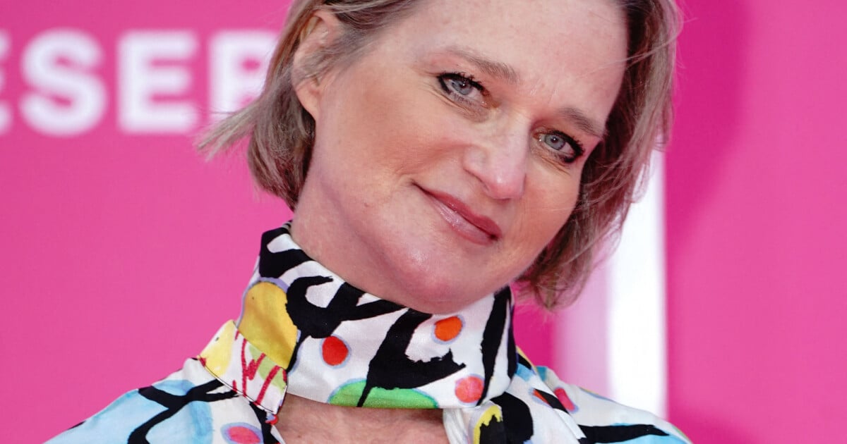 Delphine de Belgique surprend par son look éblouissant à Canneséries ...