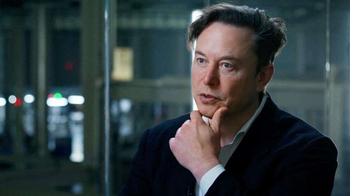 Photo : Elon Musk en interview - Purepeople