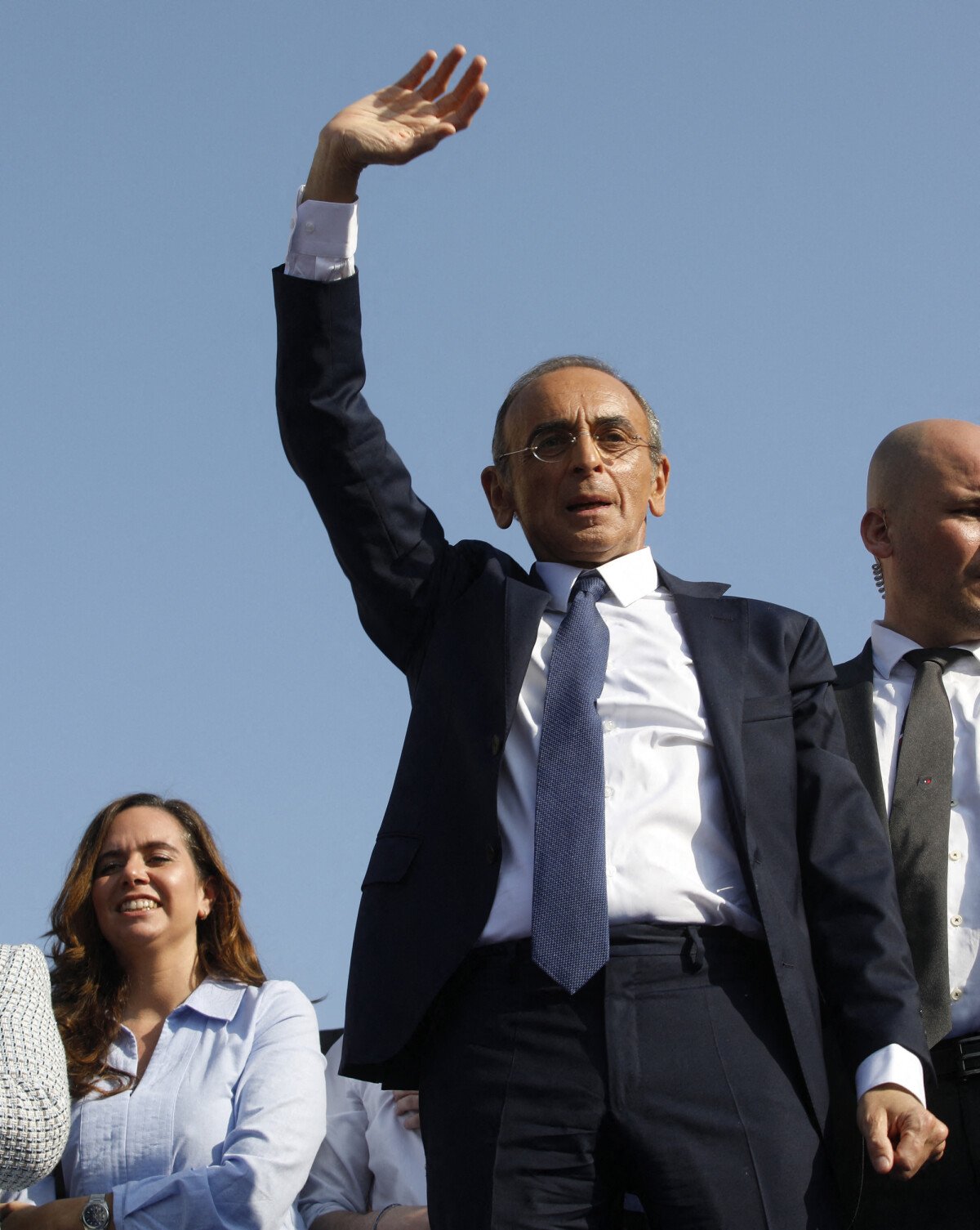 Photo : Sarah Knafo et Eric Zemmour - Meeting du Candidat à la ... Photo : Sarah Knafo et Eric Zemmour - Meeting du Candidat à la ...