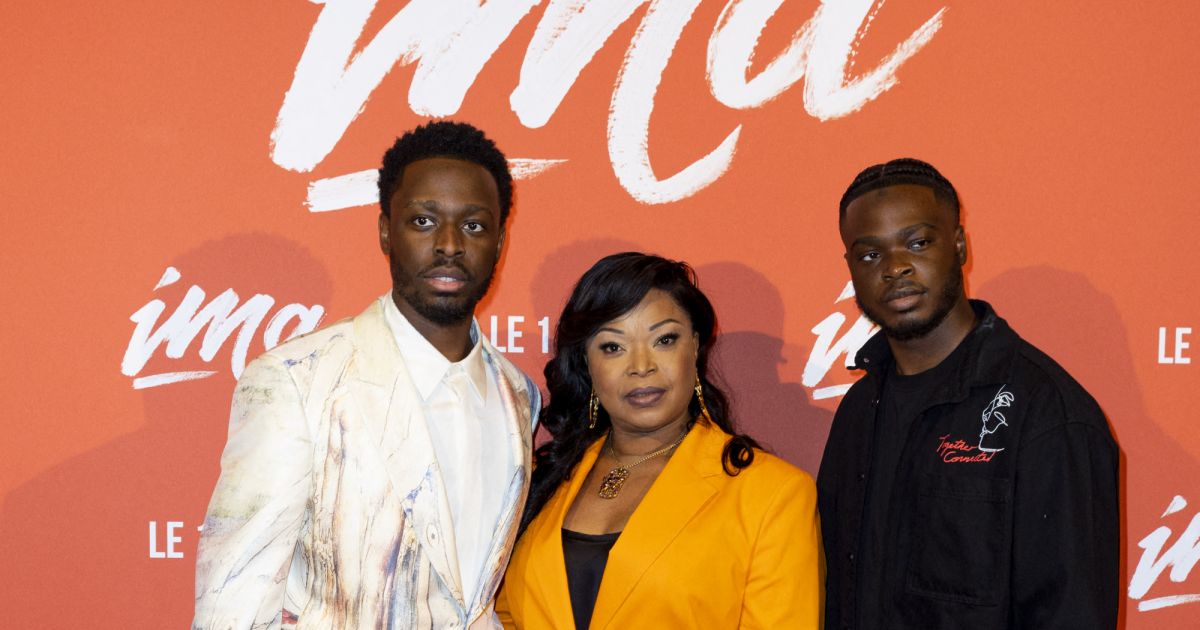 Dadju, Darcy Djuna et leur mère, Dalida - Avant-première du film Ima au ...