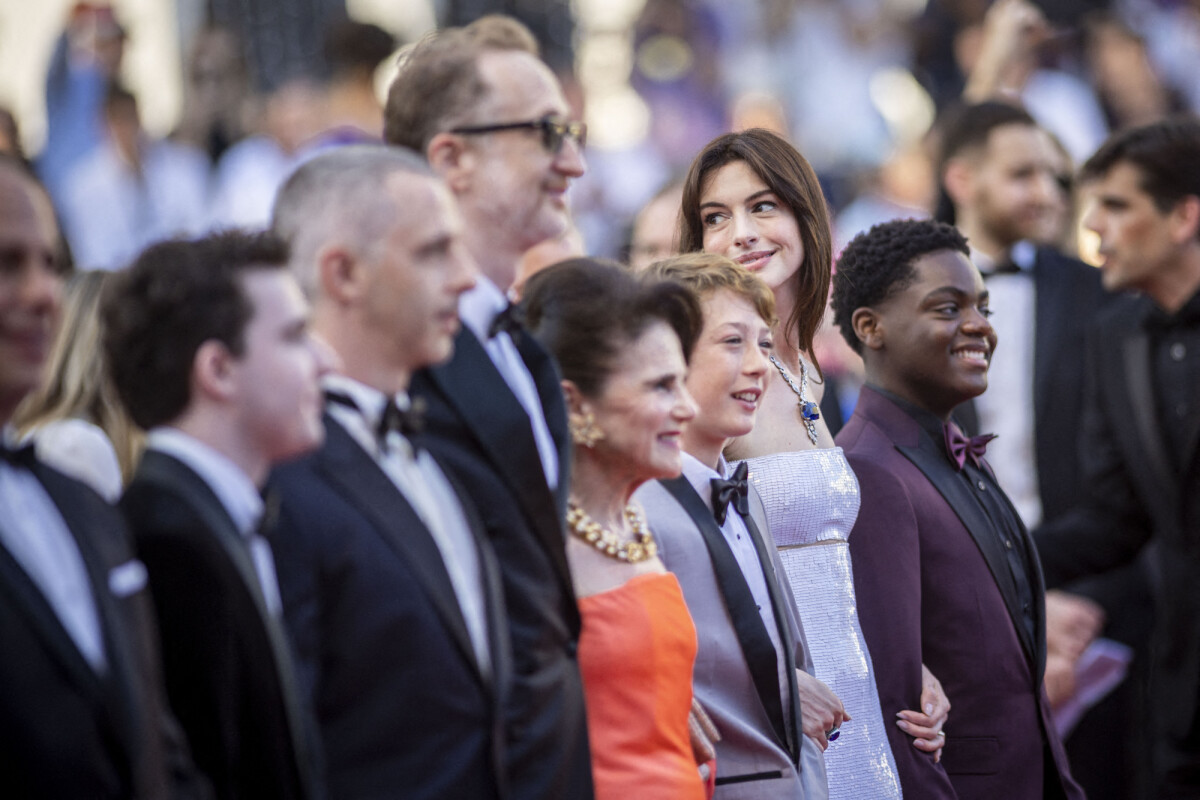 Photo : Michael Banks Repeta, Anne Hathaway, Jaylin Webb - Montée des ...