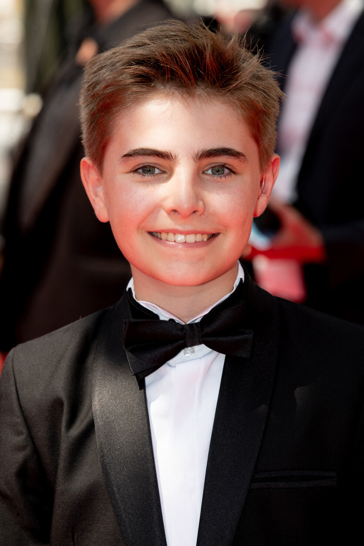 Photo : Simon Faliu - Montée des marches du film " Le petit Nicolas ...