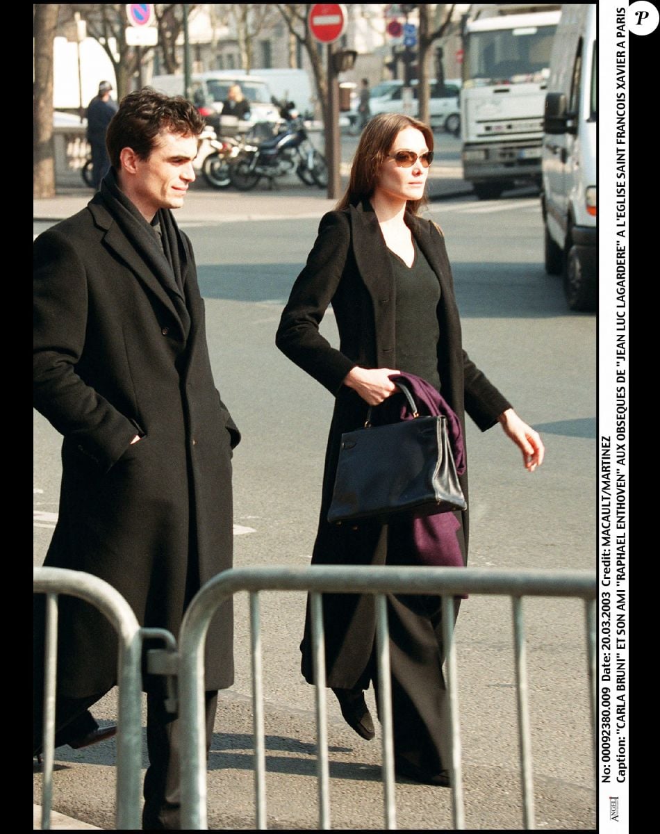 Aurélien Enthoven amoureux : le fils de Carla Bruni dévoile une ...