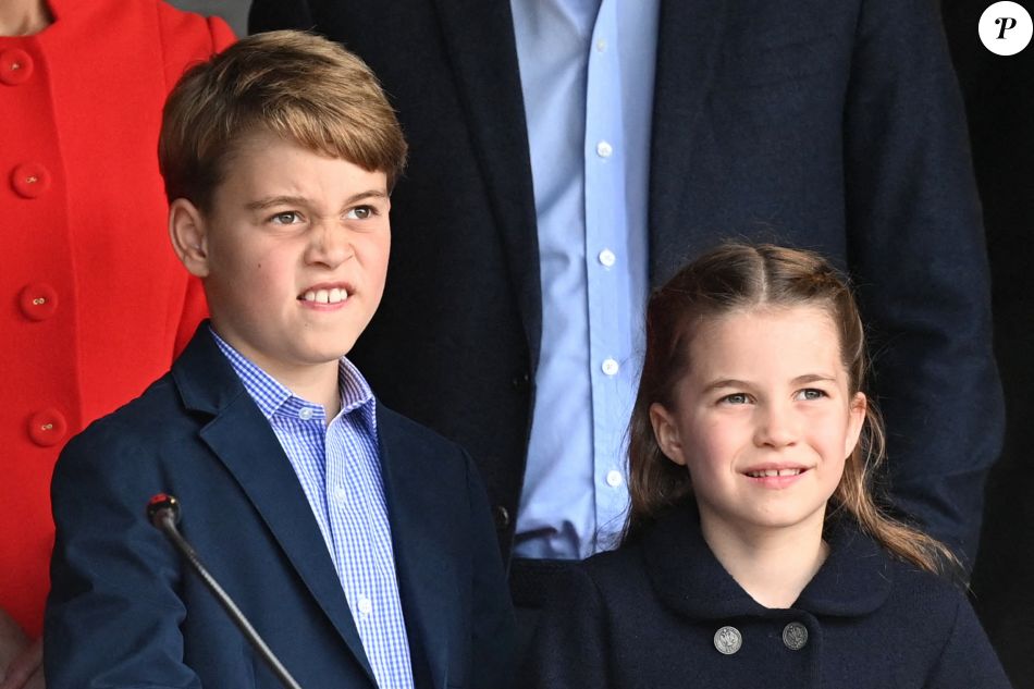 Le prince George de Cambridge et la princesse Charlotte de Cambridge en ...