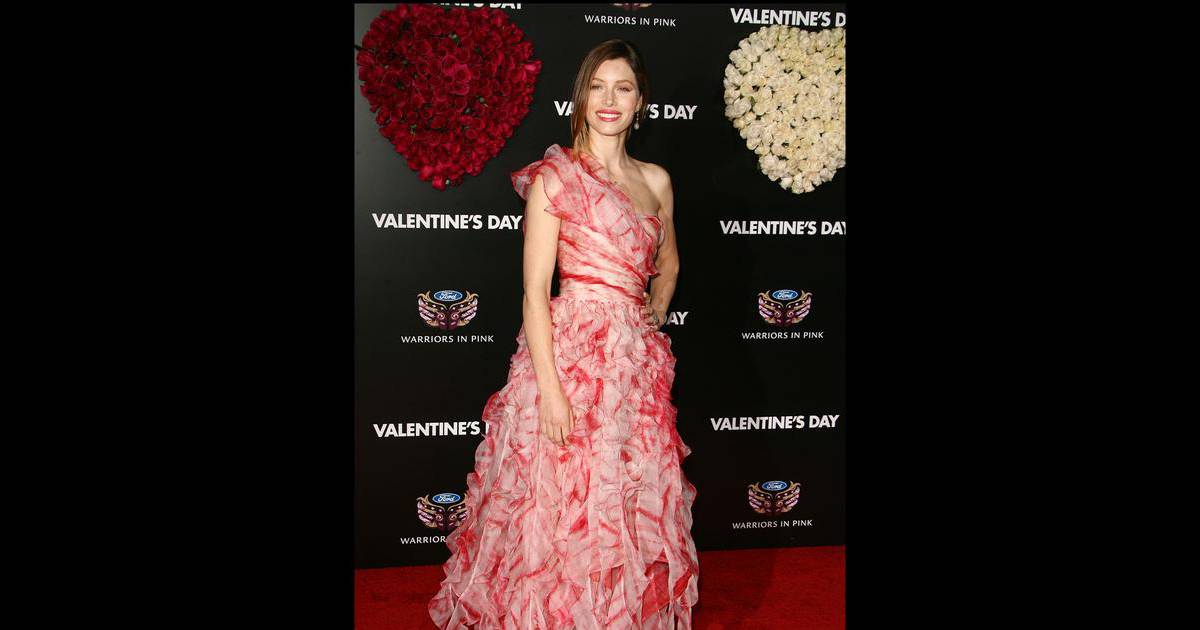 Jessica Biel à la première de Valentine's Day à Los Angeles le 8 ...