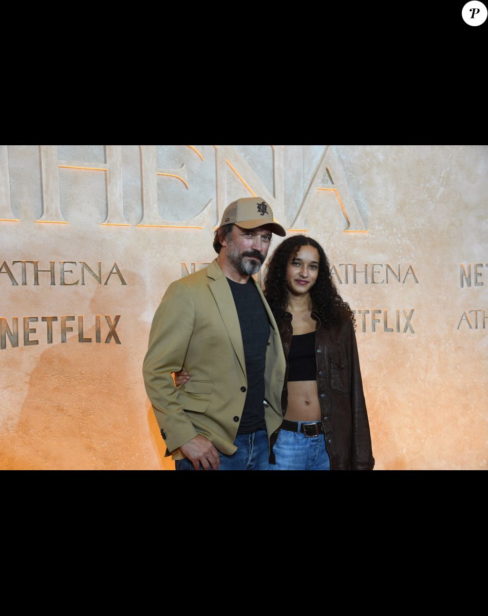 Vincent Perez avec sa fille : Tess (19 ans) stylée et canon au côté de ...