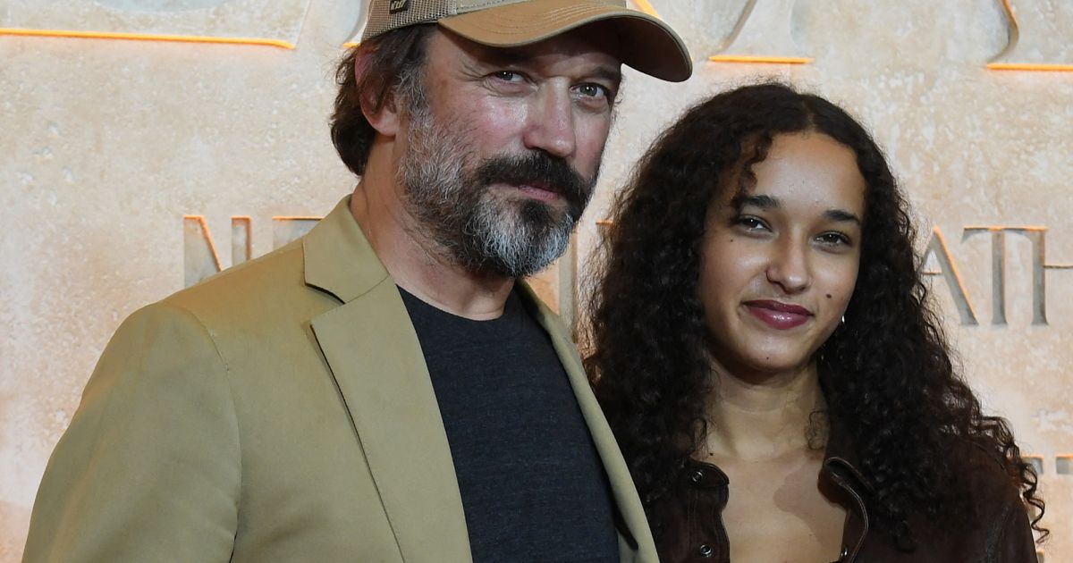 Vincent Perez et sa fille Tess - Avant-première du film Athena à la ...