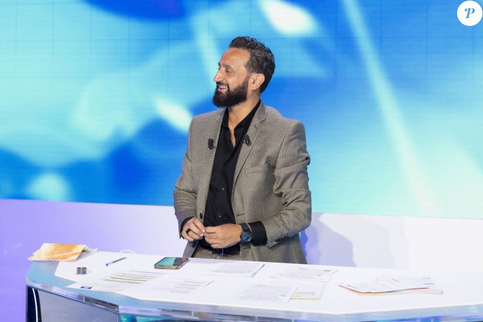Exclusif - Cyril Hanouna sur le plateau de l'émission Touche pas à mon poste (TPMP) diffusée en ...