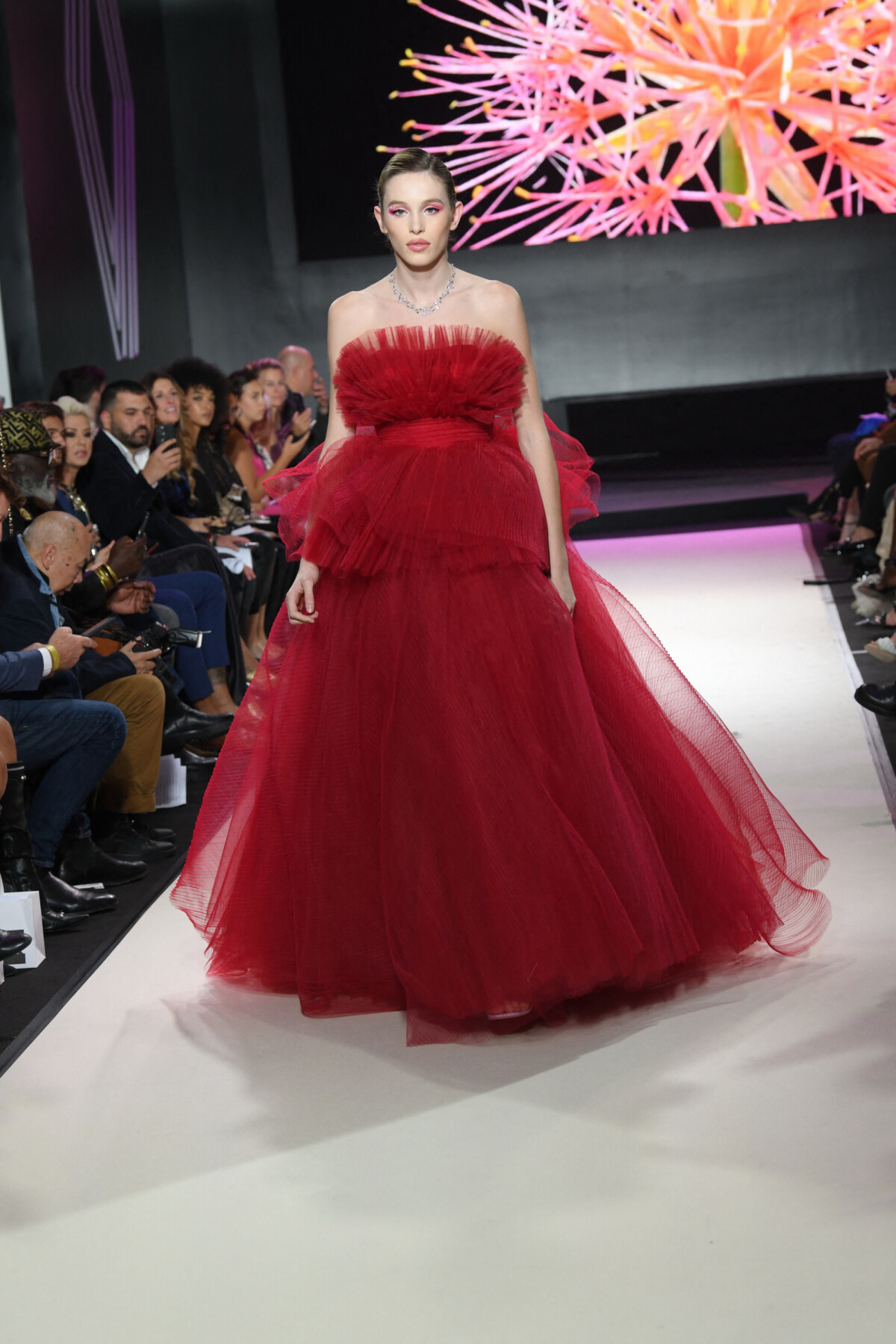 Photo : Andréa Furet - Défilé de mode prêt-à-porter printemps-été 2023 ...