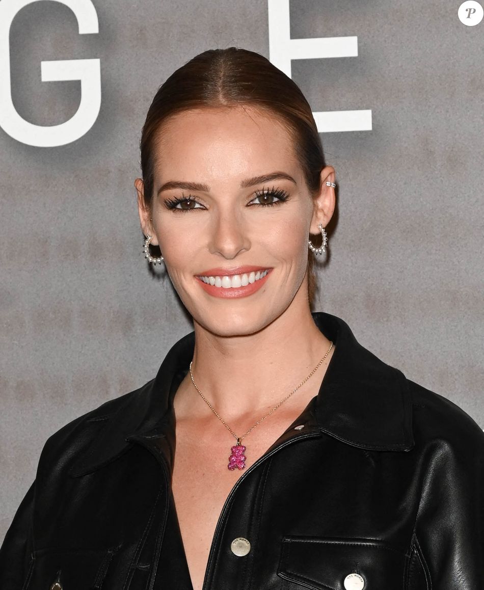Maëva Coucke (Miss France 2018 - Avant-première du film Simone, Le ...