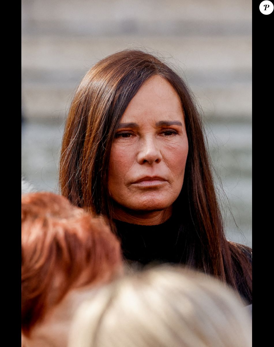 Nathalie Marquay dévoile la luxueuse maison dans laquelle Jean-Pierre ...