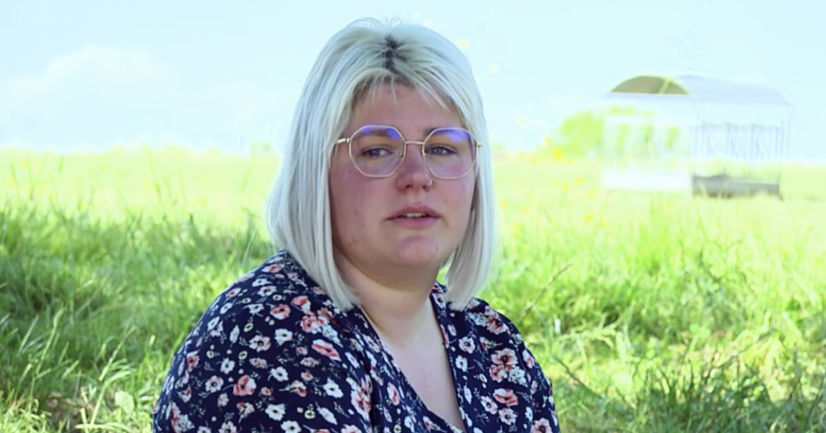 Noémie se met en couple avec son prétendant Gaël dans L'amour est dans ...