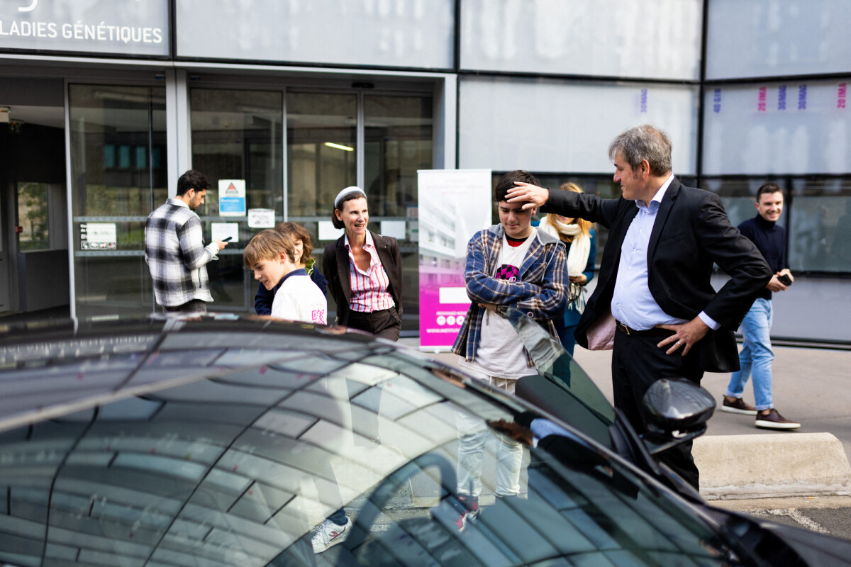 Photo : Remise, par Patrick Timsit et Arnold Munnich (Président de la ...
