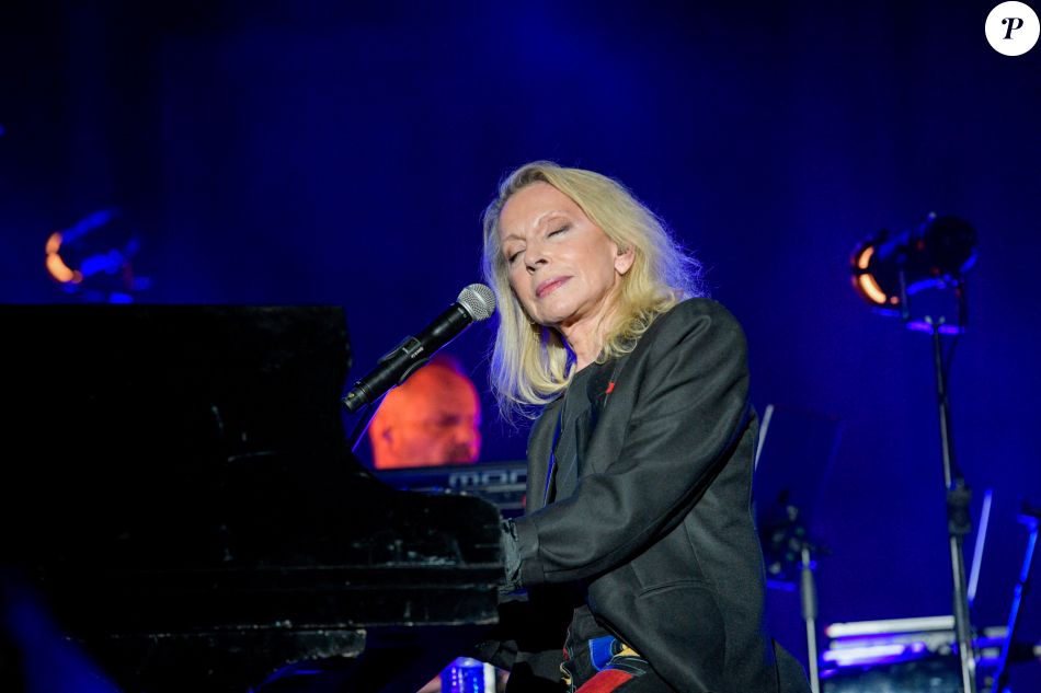 Exclusif - Véronique Sanson en concert pour le festival du château de ...