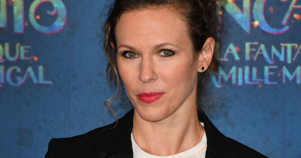 Lorie Pester - Avant-première du film Encanto de Disney au Grand Rex à ...