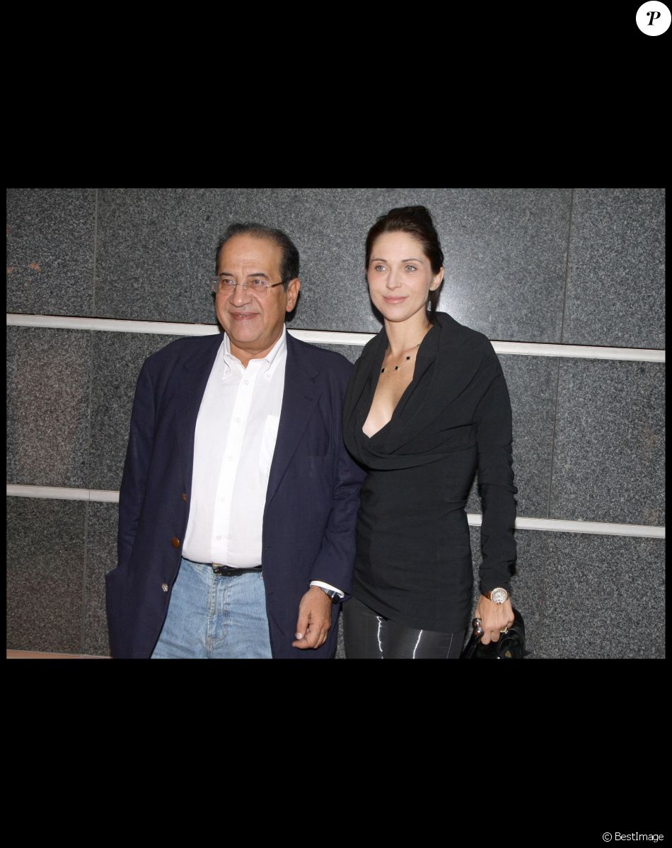 Isabelle Bouysse (Mystères de l'amour) nue face à Johnny Hallyday et ...