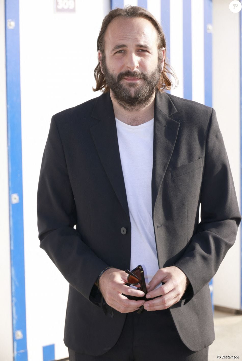 Vincent Macaigne pour le film Chronique d'une liaison passagère - Photocall lors du 36ème ...
