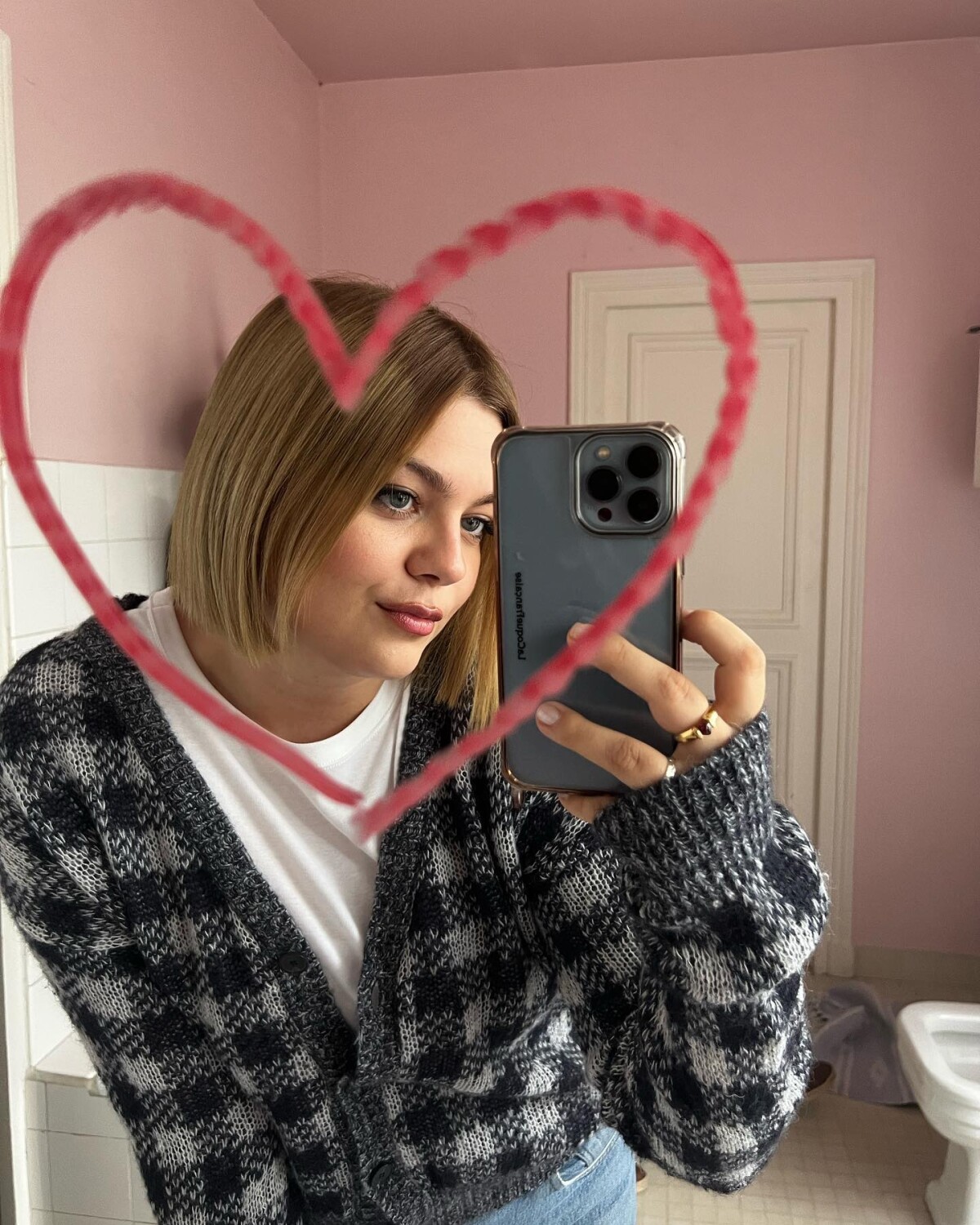 Photo : Louane sur Instagram. Le 2 novembre 2022. - Purepeople Photo : Louane sur Instagram. Le 2 novembre 2022. - Purepeople