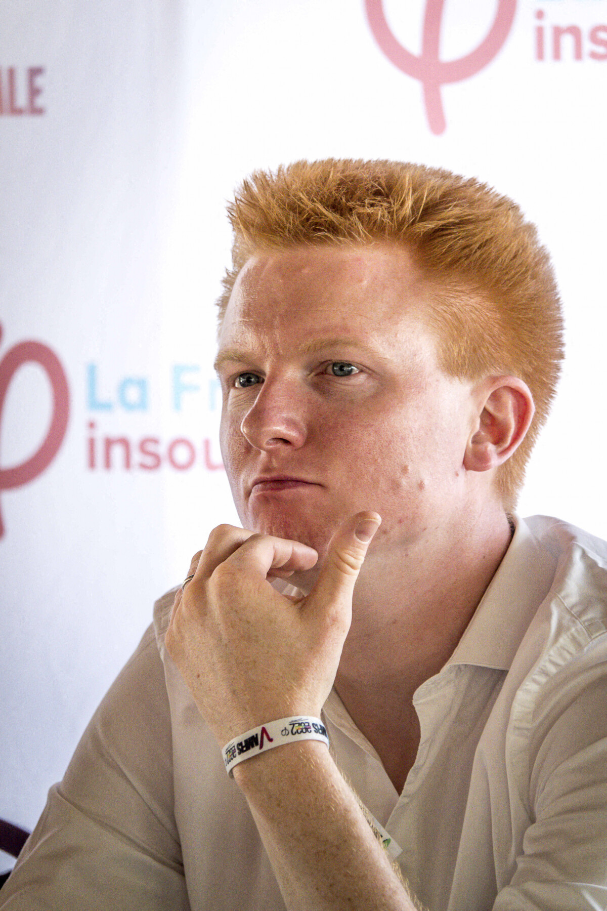 Photo : Adrien Quatennens, député (LFI) lors de la conférence de presse ...