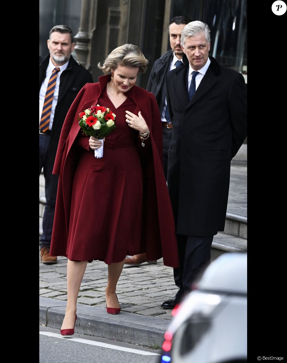 Elisabeth de Belgique : Radieuse, la princesse héritière vole les ...