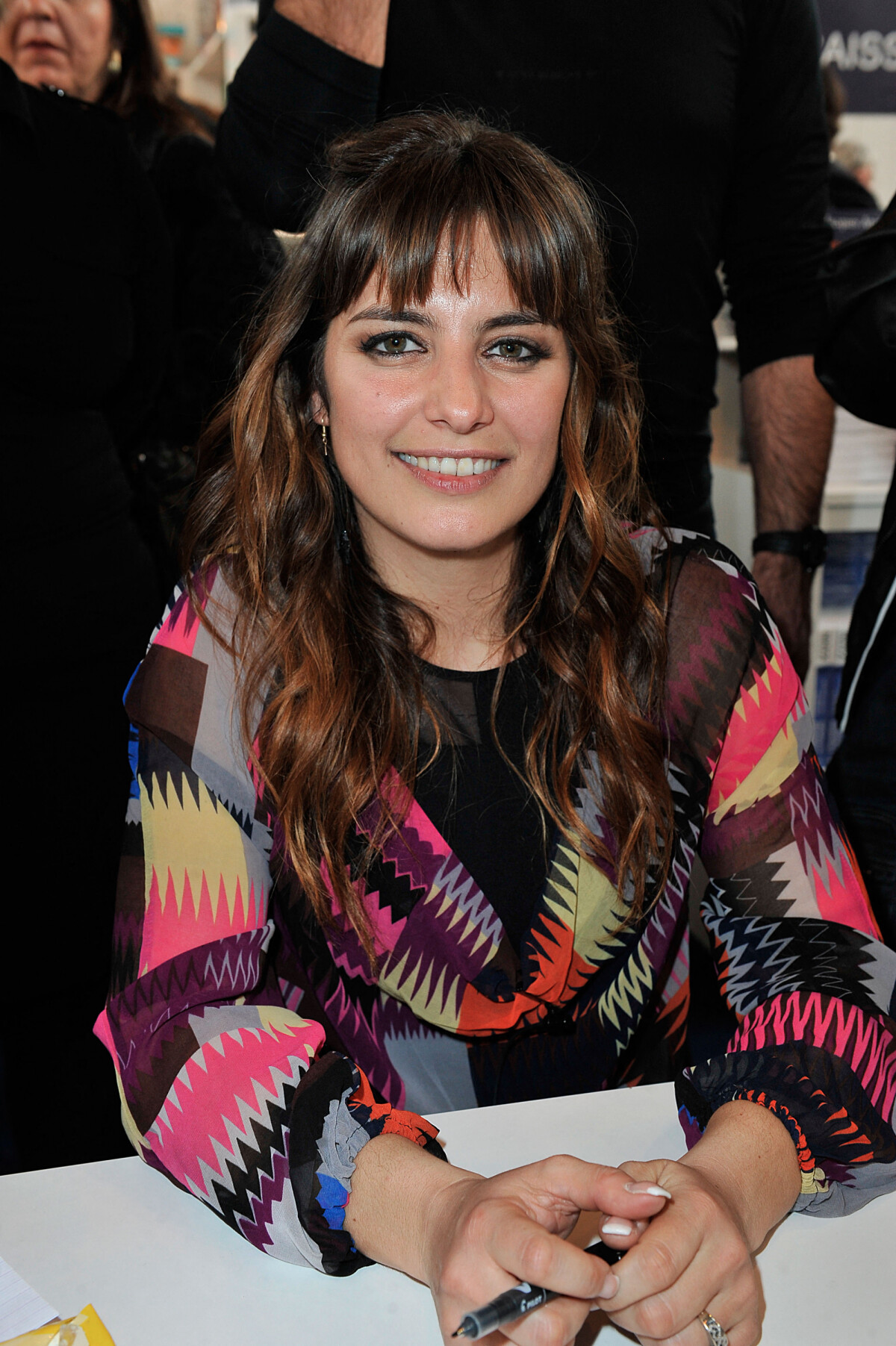 Photo : Laetitia Milot - 33ème edition du Salon Du Livre Porte de ...
