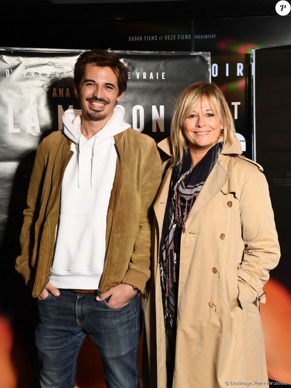 Flavie Flament et son fils Antoine - Avant-première du film La Maison à ...