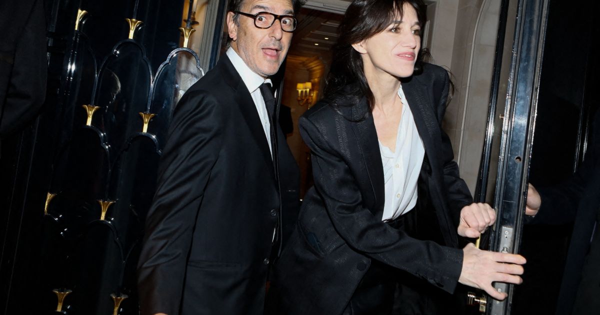 Yvan Attal et sa compagne Charlotte Gainsbourg - Arrivées à la 10ème ...