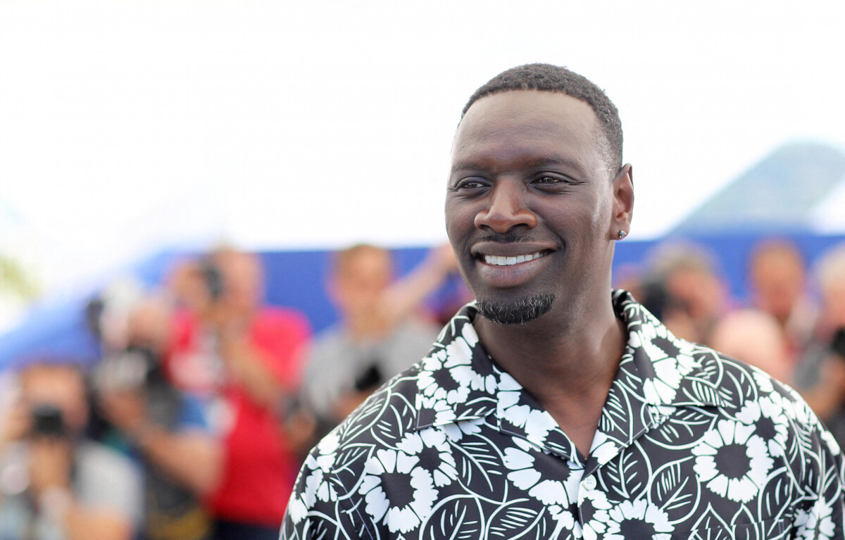 Vidéo : Omar Sy au photocall de "Tirailleurs" lors du Festival ...