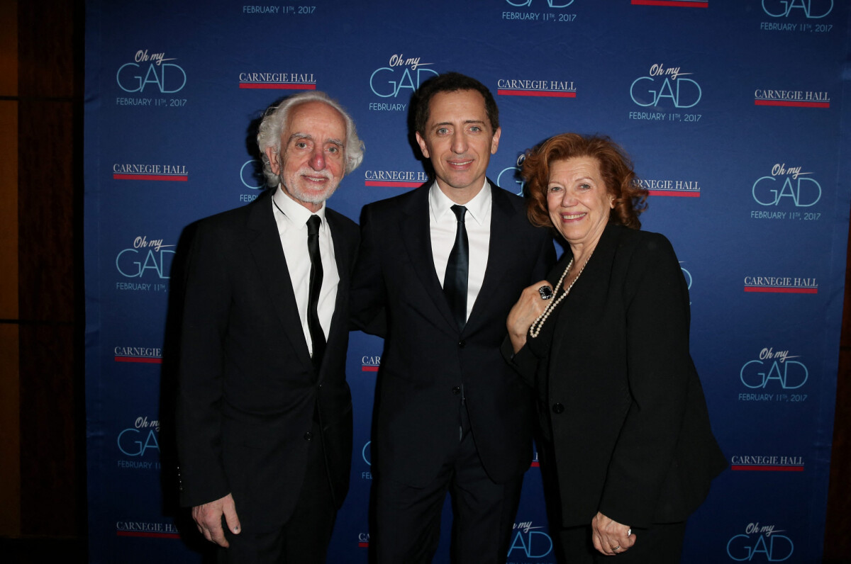 Photo : Exclusif - Gad Elmaleh avec son père David et sa mère Régine ...