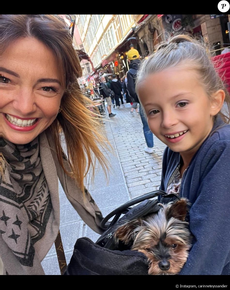 Carinne Teyssandier : Photos avec sa fille qui lui ressemble énormément ...